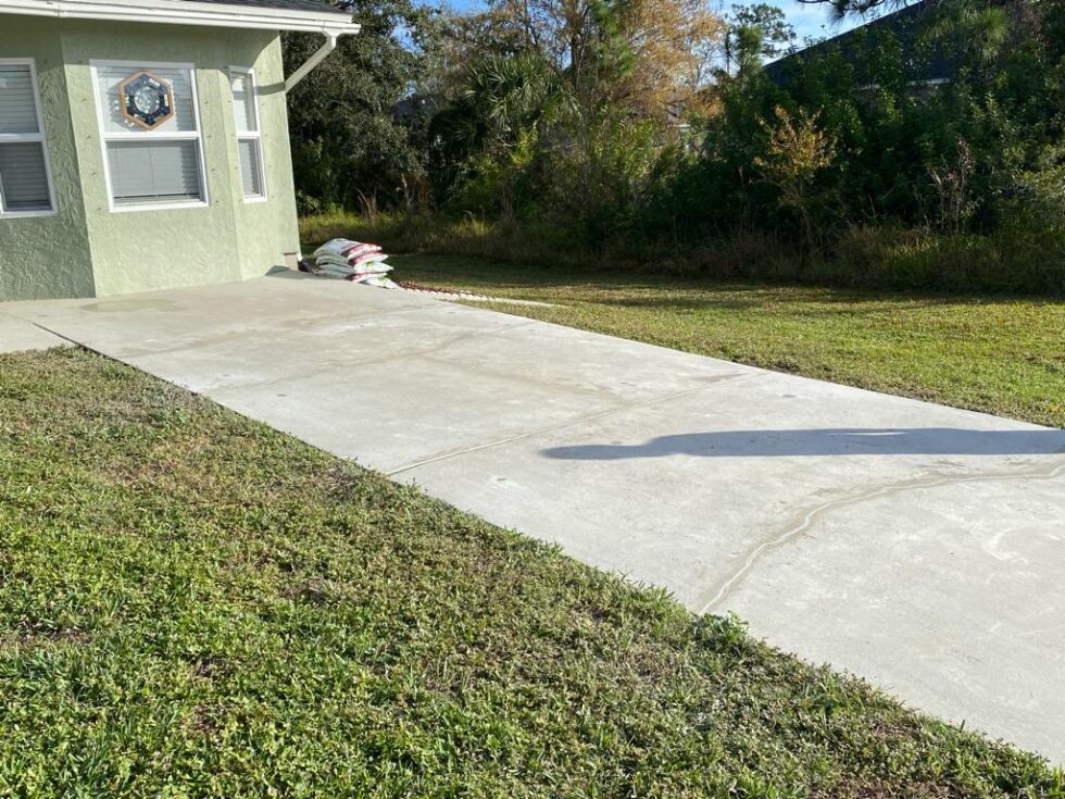 Why Is My Driveway Sinking? | Sealtite Florida